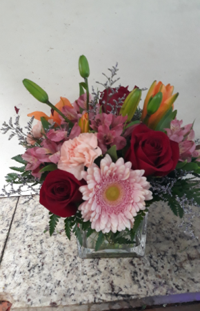 Designer cube Cube arrangement in Sacramento, CA - DOUBLE D'S FLORIST ...